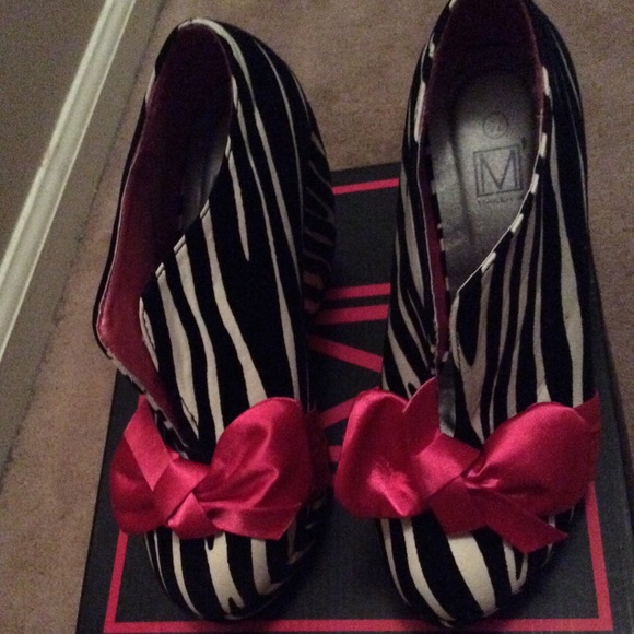 Maker’s | Shoes | Makers Zebra Print Wedges With Pink Bow | Poshmark